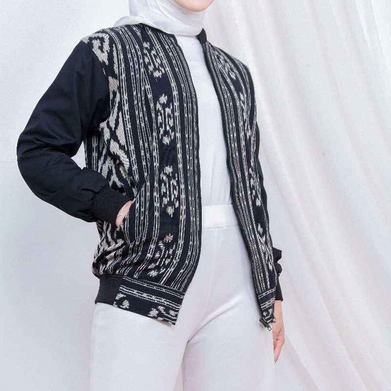 Jual Jacket Tenun Manaka Etnik Ikat Dakara Indonesia | Jaket Bomber ...