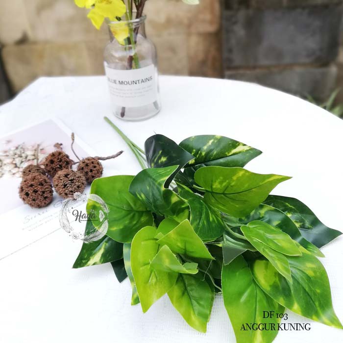 Jual Daun plastik/daun artificial/bunga plastik/ daun hijau srigading ...