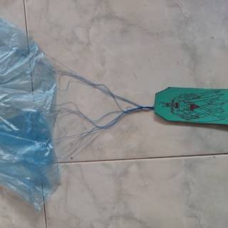 Jual Mainan terjun payung jumbo spon isi 100 pcs / mainan terjun payung ...