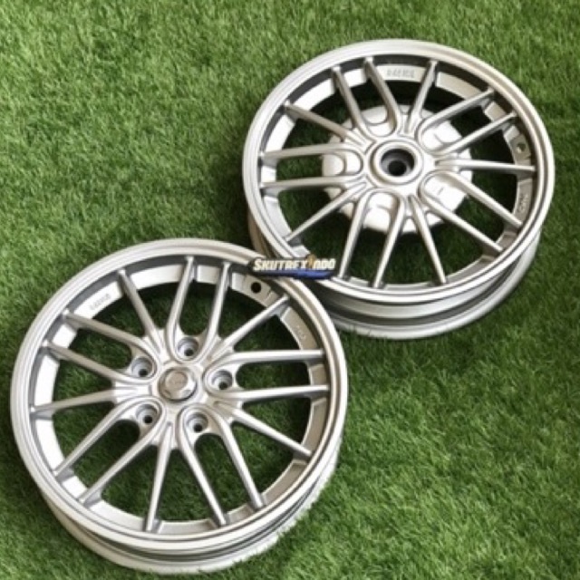 Jual Velg Pako Silver Vespa Sprint Prima GTS S LX LXV | Shopee Indonesia