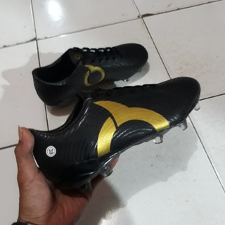 Jual Sepatu Bola Ortuseight Catalyst Ortus Sepakbola Premium Hitam Gold ...