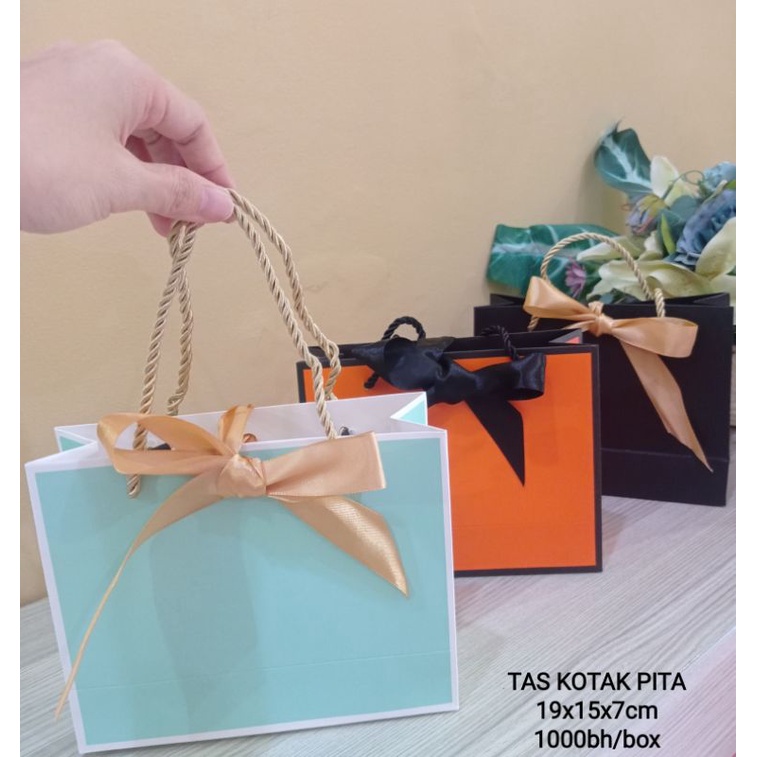 Jual tas kertas/paper bag/tas kado/tas tenteng kertas/tas tali kotak ...