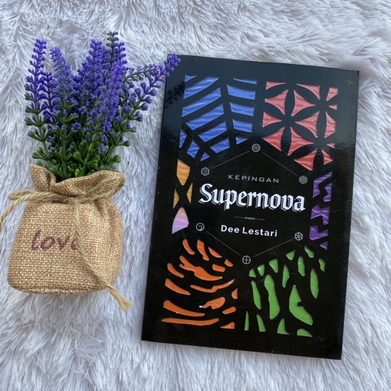 Jual original buku kumpulan tulisan kepingan supernova karya dee ...