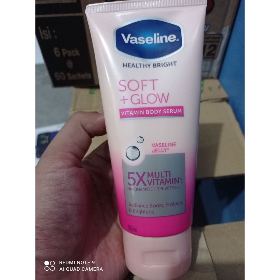 Jual VASELINE SOFT+GLOW VITAMIN BODY SERUM 180ML | Shopee Indonesia