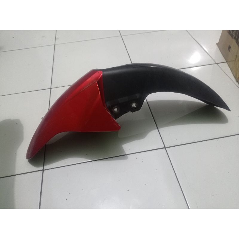 Jual body spakbor / spatboard depan original Honda cs1 ( include plat ...