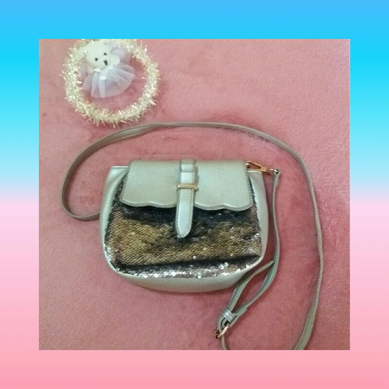 Jual Sling Bag Fladeo (Preloved) | Shopee Indonesia