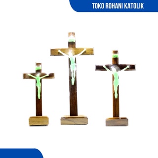 Jual SALIB DUDUK KATOLIK KORPUS FOSFOR / SALIB MEJA KATOLIK / PATUNG ...