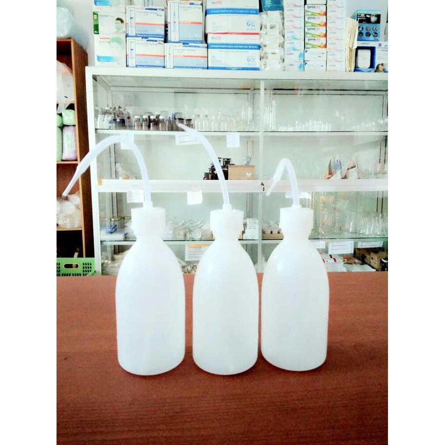 Jual BOTOL CUCI AQUADEST PLASTIK 500ML | Shopee Indonesia
