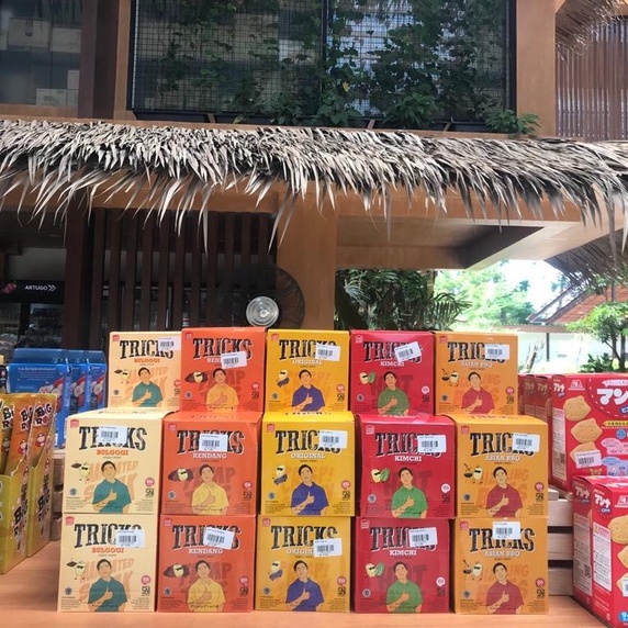 Jual Snack TRICKS Baked Crisps Kentang Rasa Kimchi / Original / Rendang ...