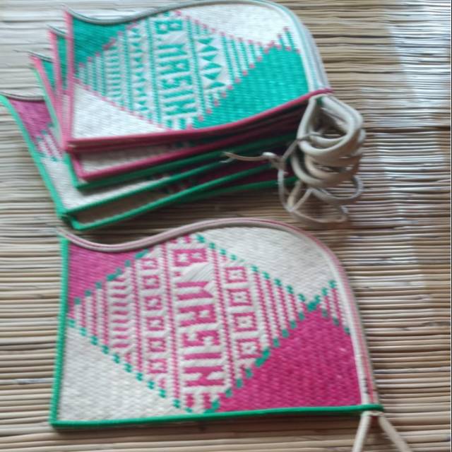 Jual kipas murah unik anyaman rotan khas Kalimantan Selatan | Shopee ...