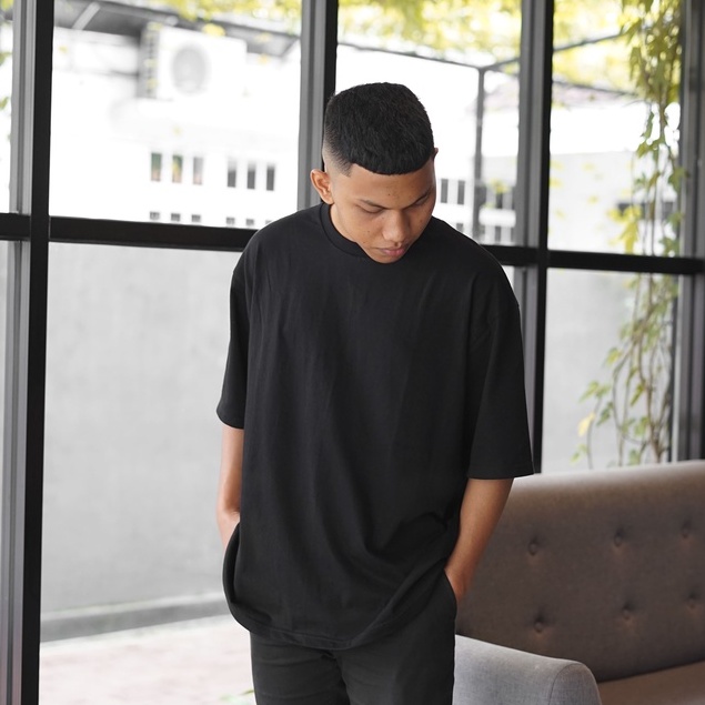 Jual Common Goods Short Sleeve Oversize T-Shirts - Black (Hitam) Indonesia|Shopee Indonesia