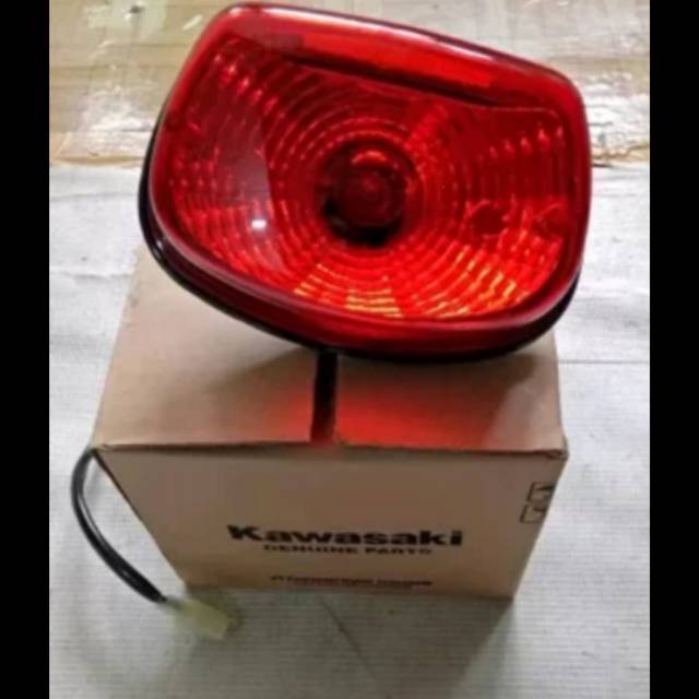 Jual Lampu belakang atau stop lamp kawasaki w175 orginal | Shopee Indonesia
