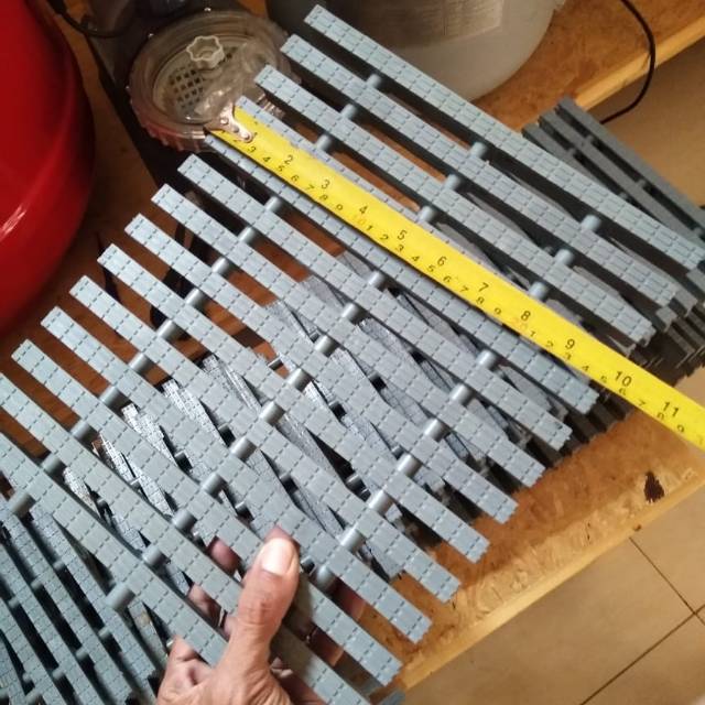 Jual Grating Grill PVC 25cm 3 pin Warna Abu abu Indonesia|Shopee Indonesia