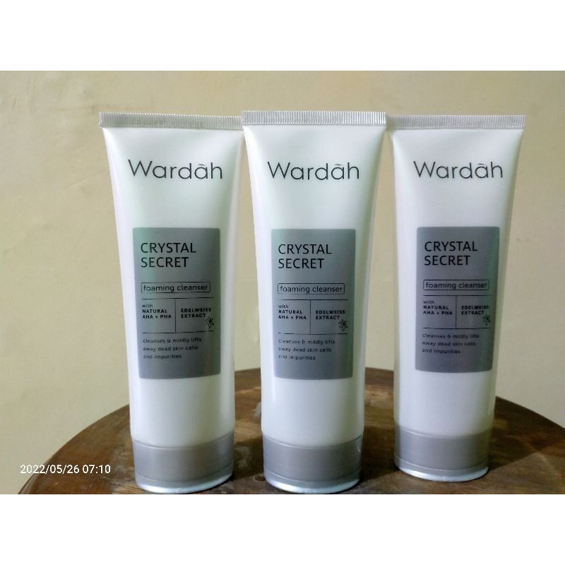 Jual PENCUCI MUKA WARDAH CRYSTAL SECRET 100 ml dan ENERGIZING CREAMY ...