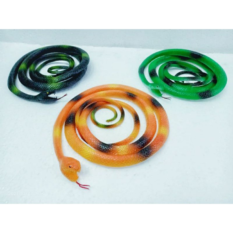 Jual Mainan Ular Warna Panjang Mainan Prank Ular Warna Murah | Shopee ...