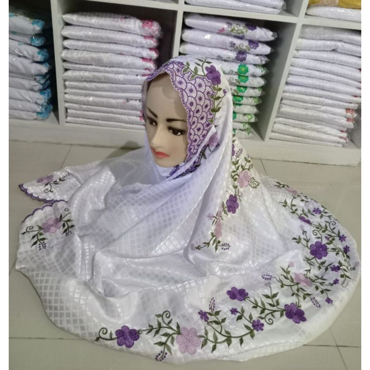 Jual MUKENA TERUSAN SEMI SUTERA BORDIR KAIN MOTIF KOTAK | Shopee Indonesia