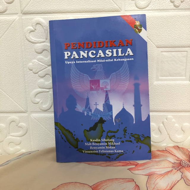 Jual Pendidikan Pancasila. Upaya internalisasi nilai-nilai kebangsaan | Shopee Indonesia