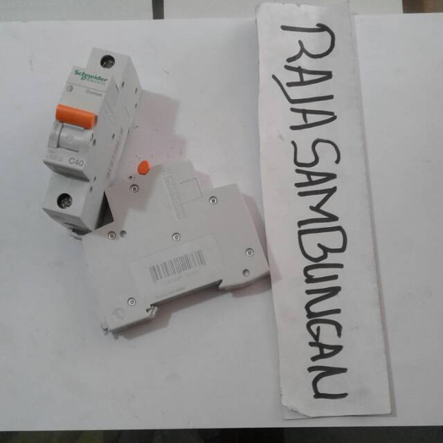 Jual MCB Schneider 40A alat pemutus aliran listrik pemutus sirkit 40A Indonesia|Shopee Indonesia