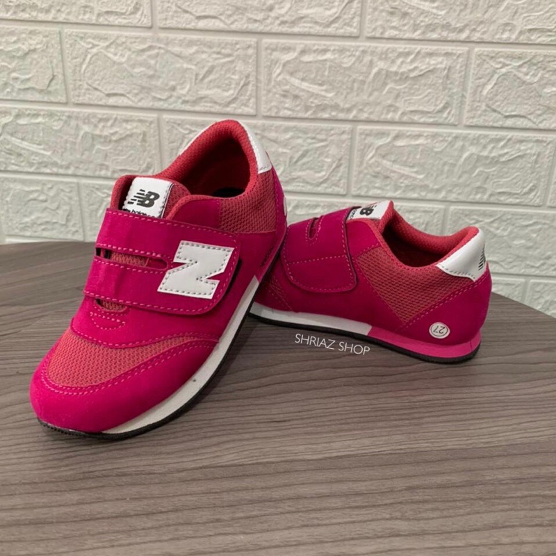 Harga Sepatu Velcro Anak Terbaru Jun 2026 | BigGo Indonesia