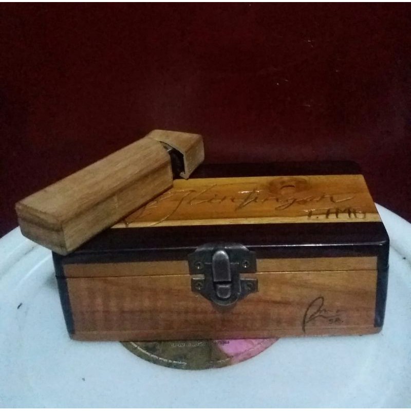 Jual tempat rokok/lintingan/tembakau | Shopee Indonesia