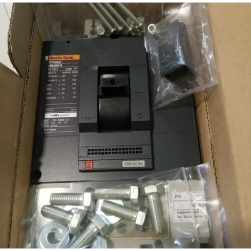 Jual MCCB NS400N 3P 400A MERLIN GERIN | Shopee Indonesia
