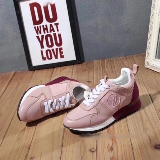 Jual Sepatu Wanita - Louis Vuitton Sneakers LV Run Away 7 Colors - PRM ...
