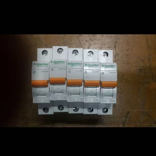 Jual Mcb 6A / 10A / 16A / 20A 1P / 1 phase Domae Schneider | Shopee Indonesia