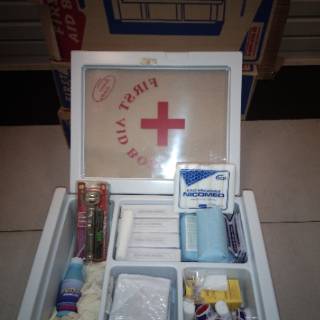 Jual Kotak Obat P3K tipe A Standar tempat kerja Indonesia|Shopee Indonesia