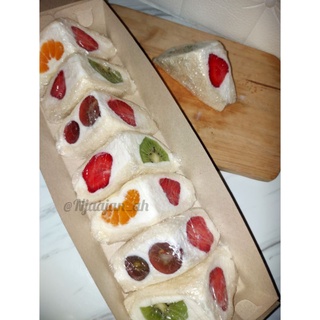 Jual mini sando || sandwich buah mini || fruit sando mini | Shopee ...