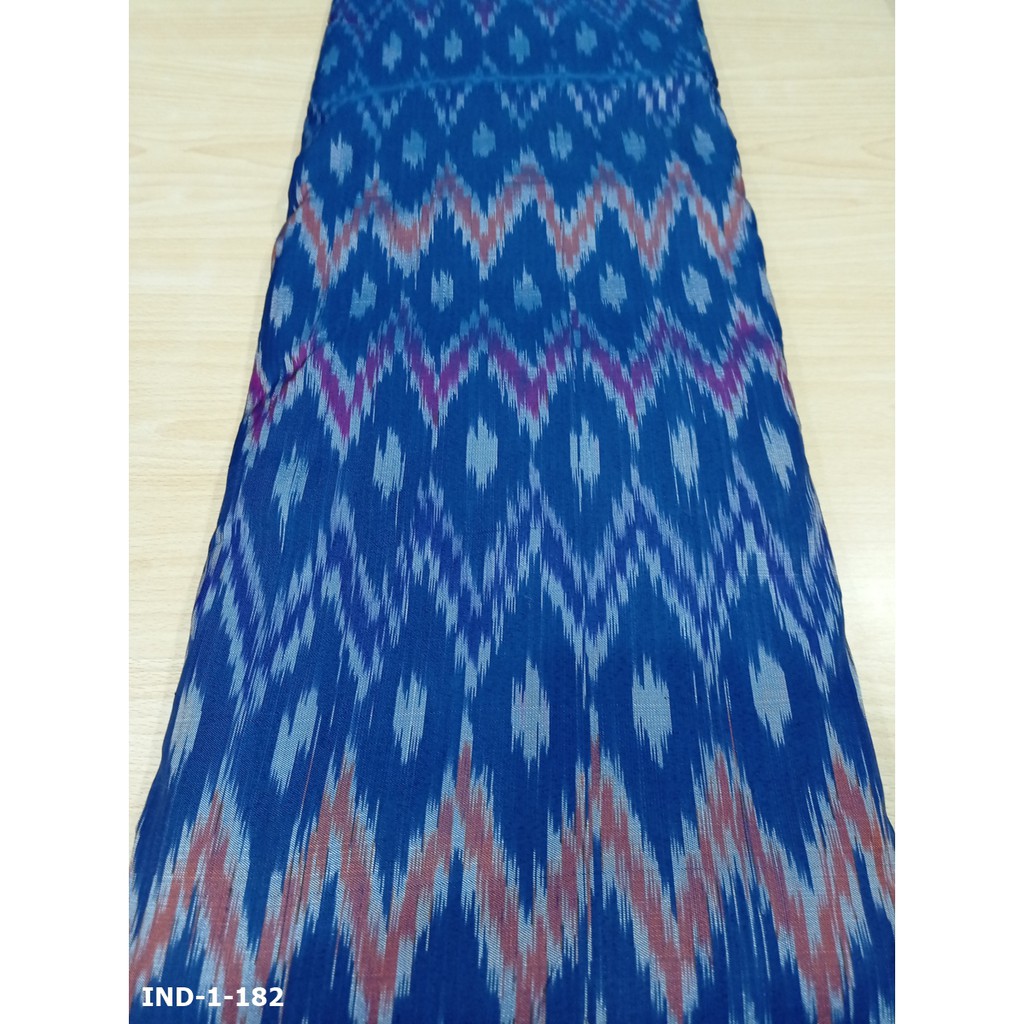 Jual Kain Tenun Ikat Sutra Bugis Makassar Biru Tua - Tenun Sengkang IND ...