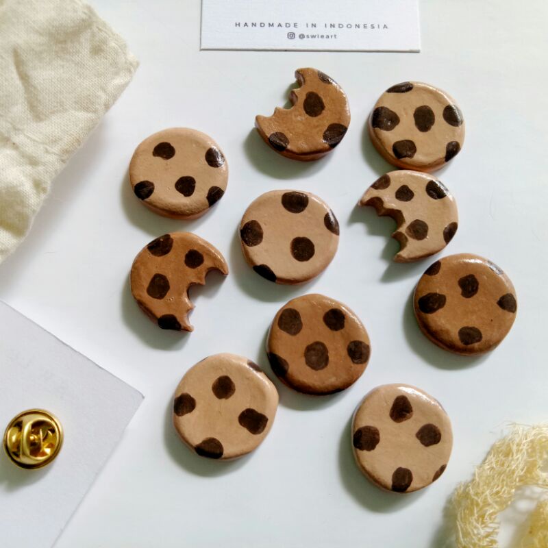 Jual Cookie Handmade Air Dry Clay Pins with Glossy Finish | Bros ...