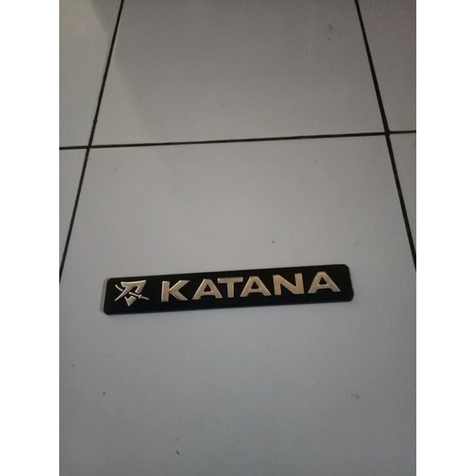 Jual Unik Emblem Logo Lambang KATANA Suzuki 4x4 4x2 BRI Samurai Jimny Short Lo Limited | Shopee ...