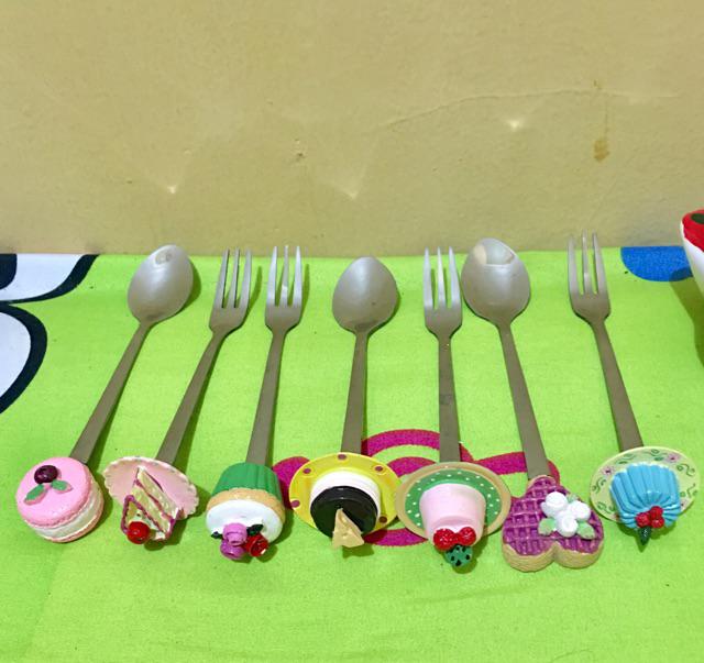 Sendok dan garpu kue/sendok stainless /sendok keramik/sendok motif cake ...