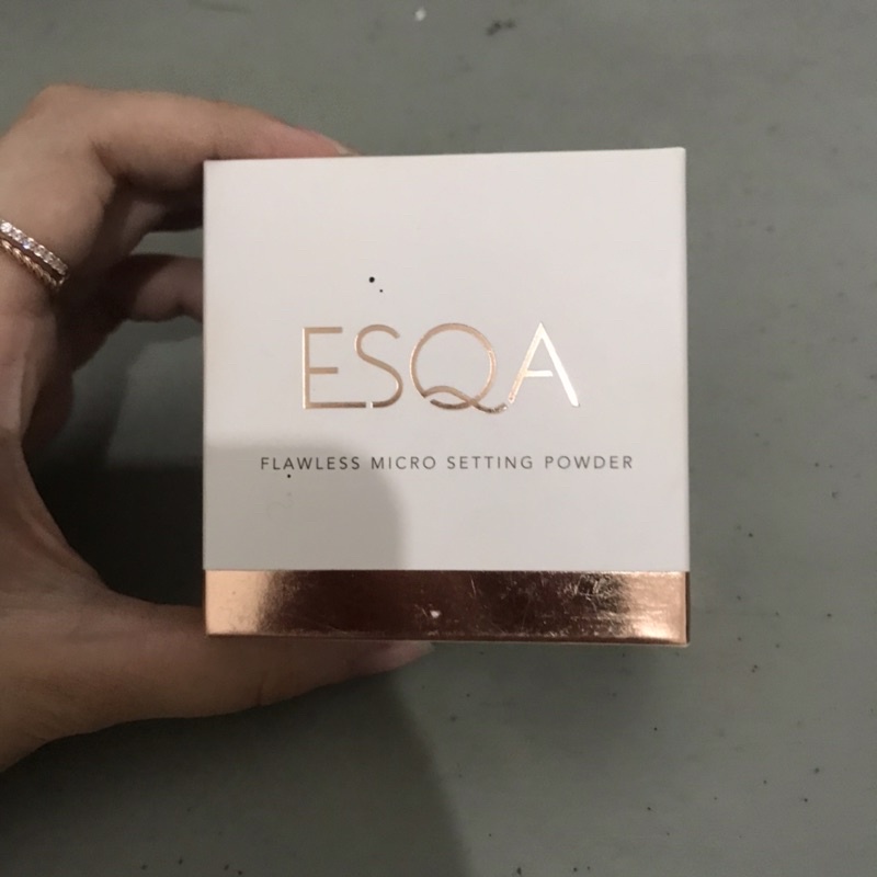 Jual Esqa Flawless Micro Setting Powder Shade Custard | Shopee Indonesia