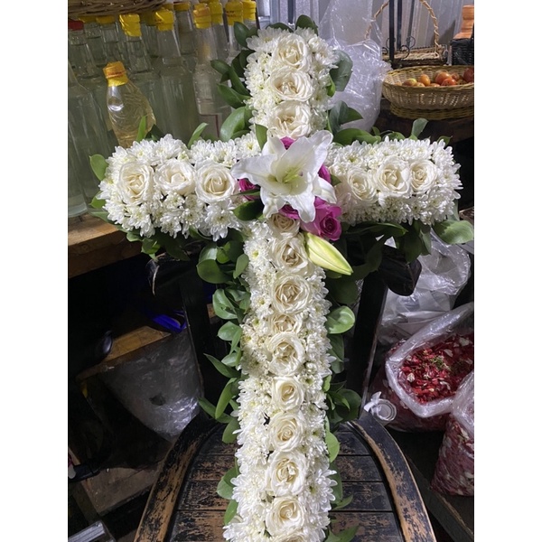 Jual rangkaian bunga salib fresh flower | Shopee Indonesia