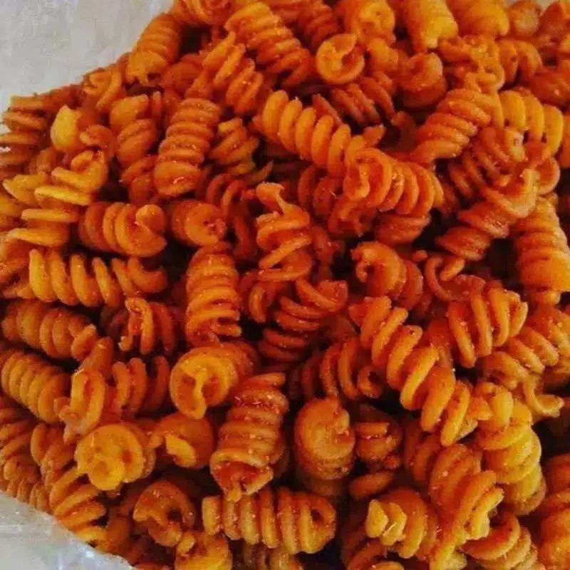 Jual Makaroni ulir spiral 1kg aneka rasa pedas - jagung bakar - sapi ...