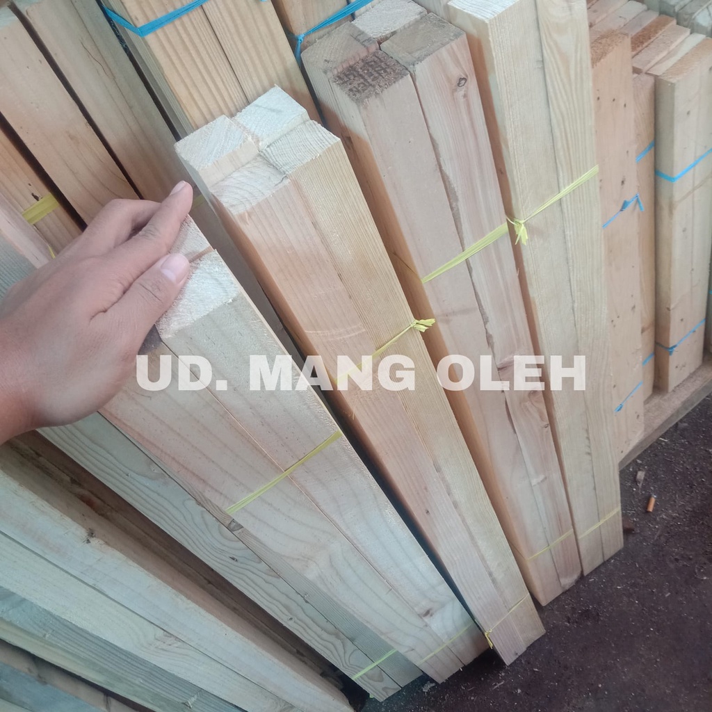 Jual KAYU PINUS KASO - KASO / BALOK / RENG / LIS 100X4X3 | Shopee Indonesia