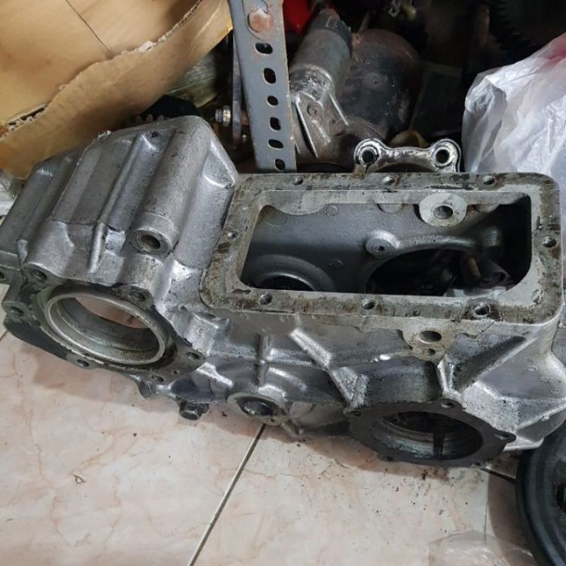 Jual Gearbox toyota hardtop 2f bak tc handel | Shopee Indonesia