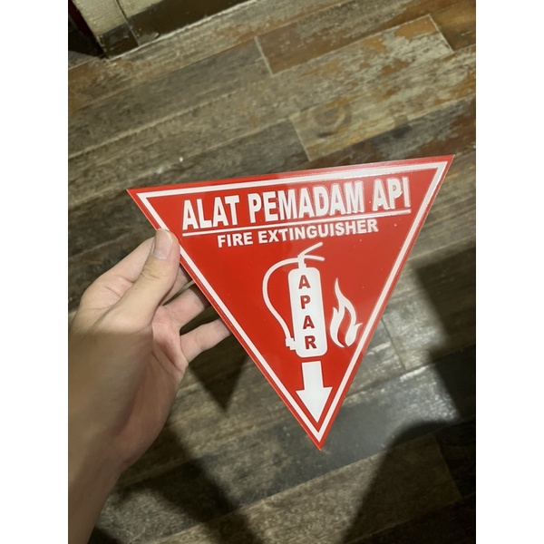 Jual Segitiga APAR Akrilik Acrylic sign ukuran 20 x 17 cm | Shopee ...