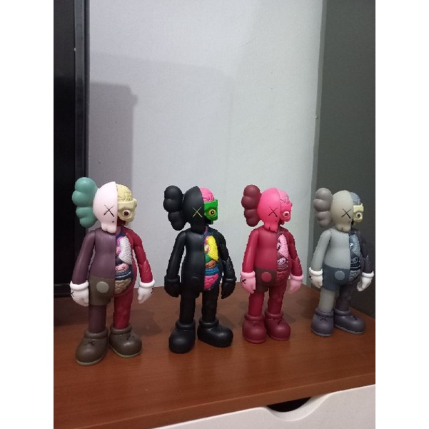 Jual Action figure kaws anatomy kaws doll comoanion | Shopee Indonesia