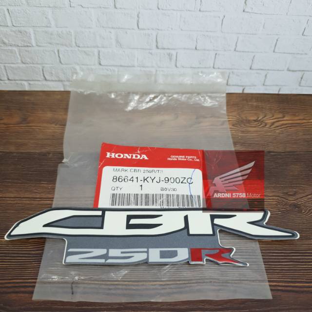 Jual Sticker Stiker Mark Logo Tulisan CBR 250 R 160mm Warna Dasar ...