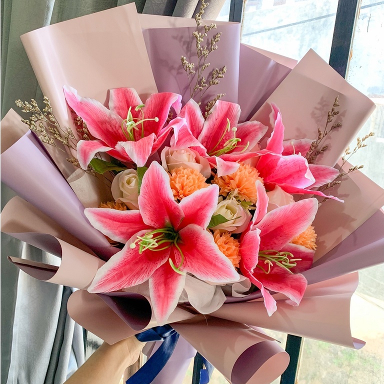Jual Buket bunga lily/buket wisuda/buket murah bandung | Shopee Indonesia