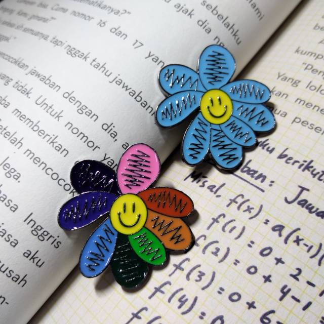 Jual PIN ENAMEL DAISY MINUS ONE PEACEMINUSEONE GDRAGON BUNGA SMILE ...