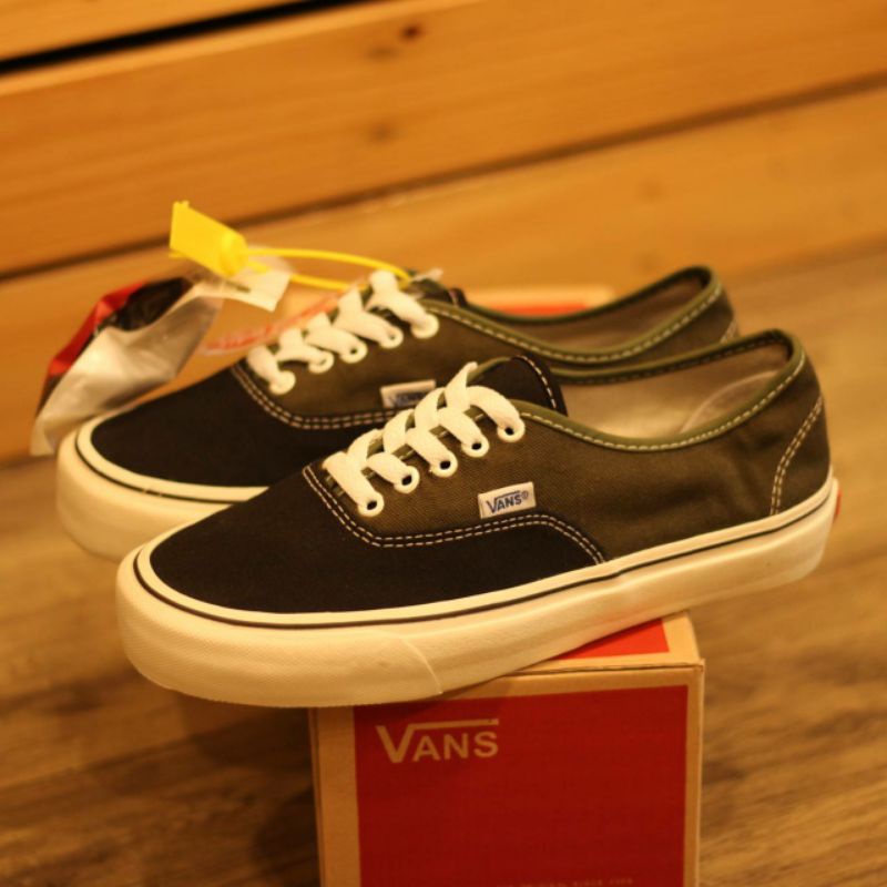 Jual Vans authentic two tone ( black/green) | Shopee Indonesia