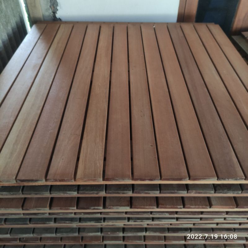 Jual Palet Kayu Decking Tile Kayu Solid Bengkirai Pool Deck Kolam Taman Balkon Teras 100 x 100 ...
