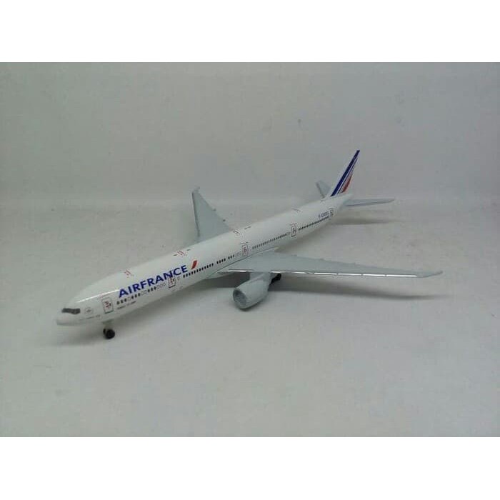 Jual For Sale Diecast Miniatur Pesawat Terbang BOEING 777-300ER AIRFRANCE RMPST_1103 | Shopee ...