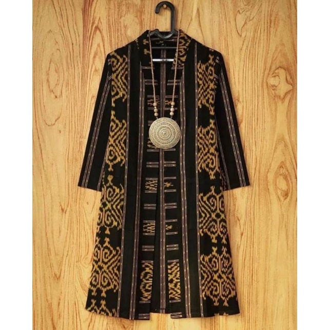 Jual BLAZER TENUN LASEM - OUTER TENUN - OTFIT TENUN | Shopee Indonesia