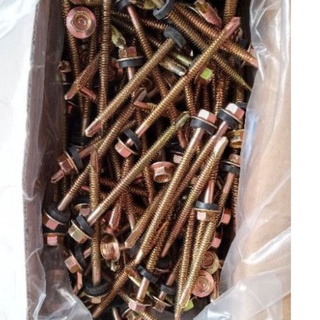 Jual paku Roofing/ scrup bajaringan /scrup atap ukuran 5cm | Shopee ...