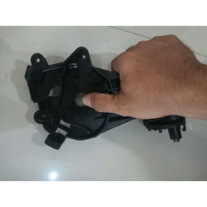 Jual rangka dalam spion innova 2004 2005 2006 2007 2008 2009 2010 2011 ...