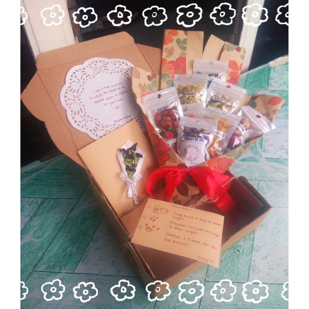 Jual Flower Tea Bouquet Hampers Box / Gift Box dan Buket Bunga ...